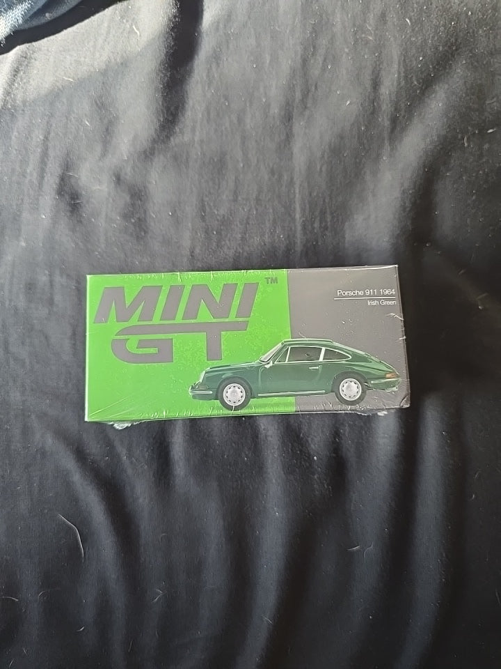 Mini GT #560 Porsche 911 1964 Irish Green - House of Cars Virginia