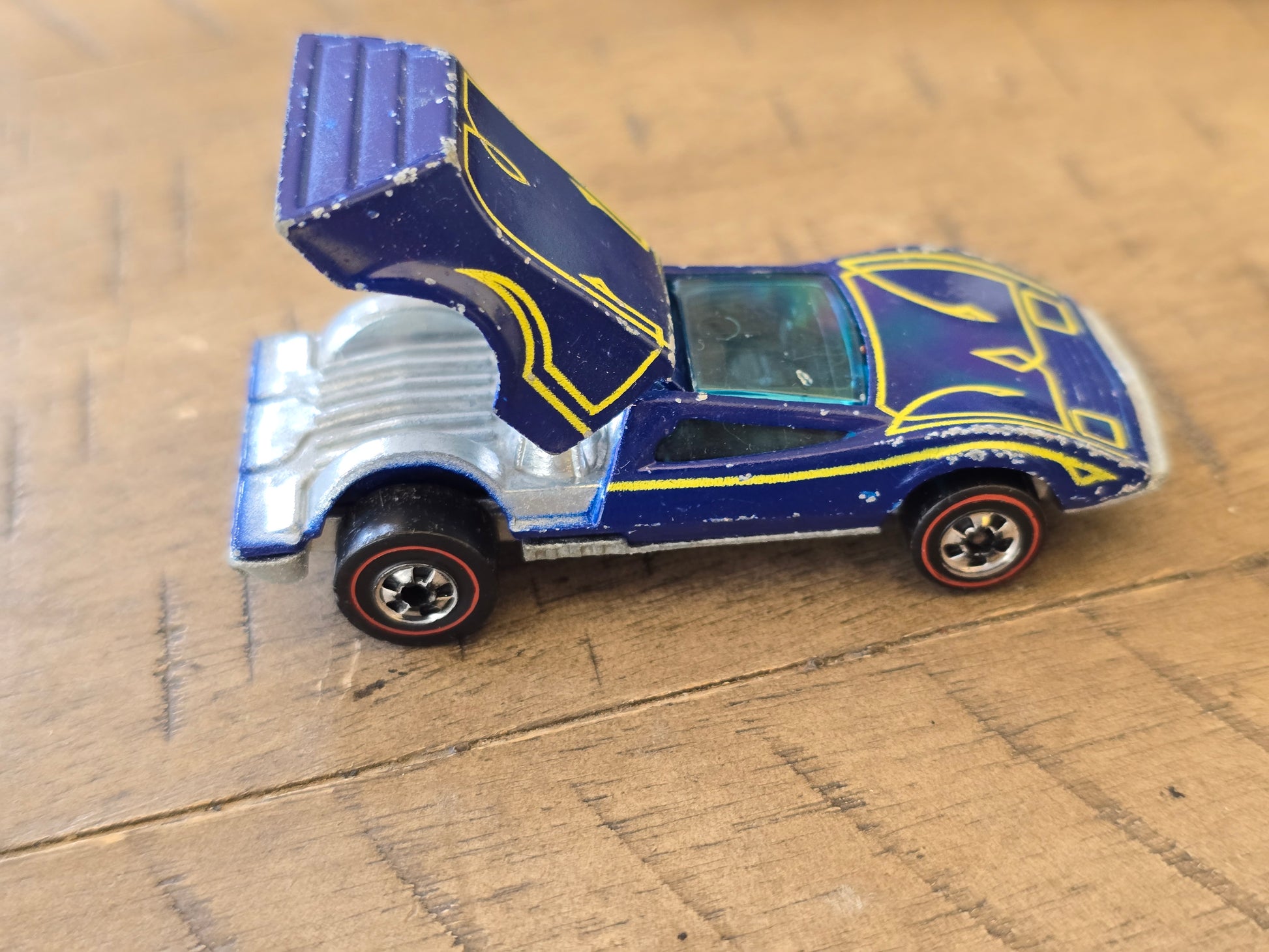 Hot Wheels Vintage Redline Flying Colors Metal Base Buzz-Off 1975 HIGH ...